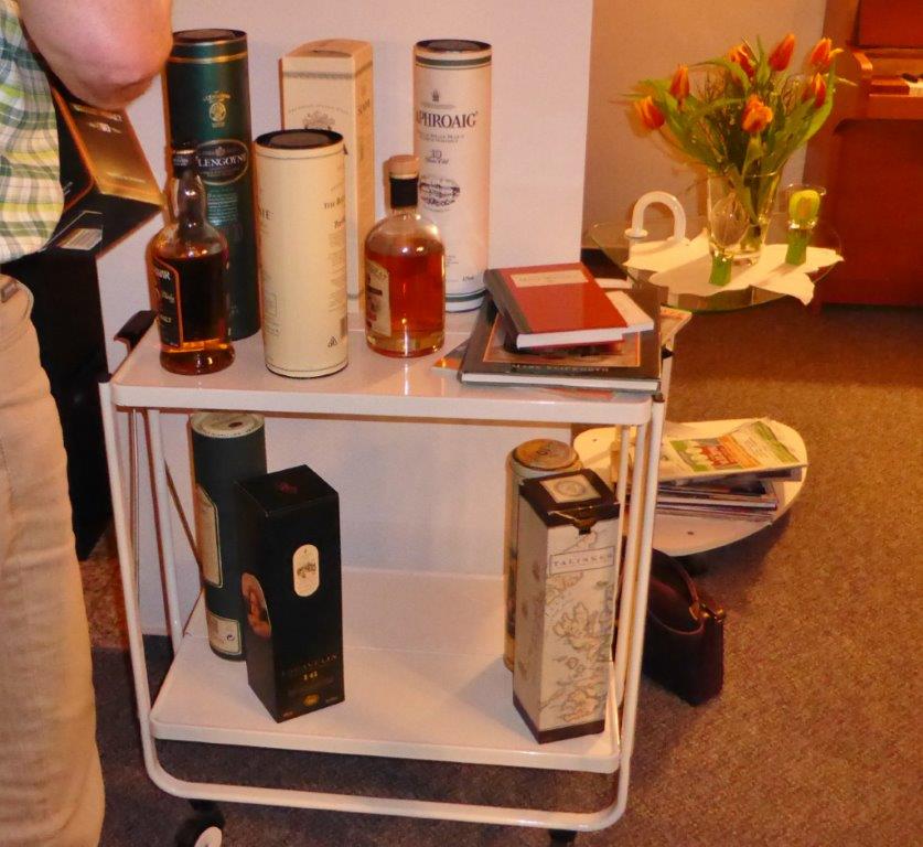 Whiskyprobe bei Peter und Hannelore - Gesangverein Hochstetten